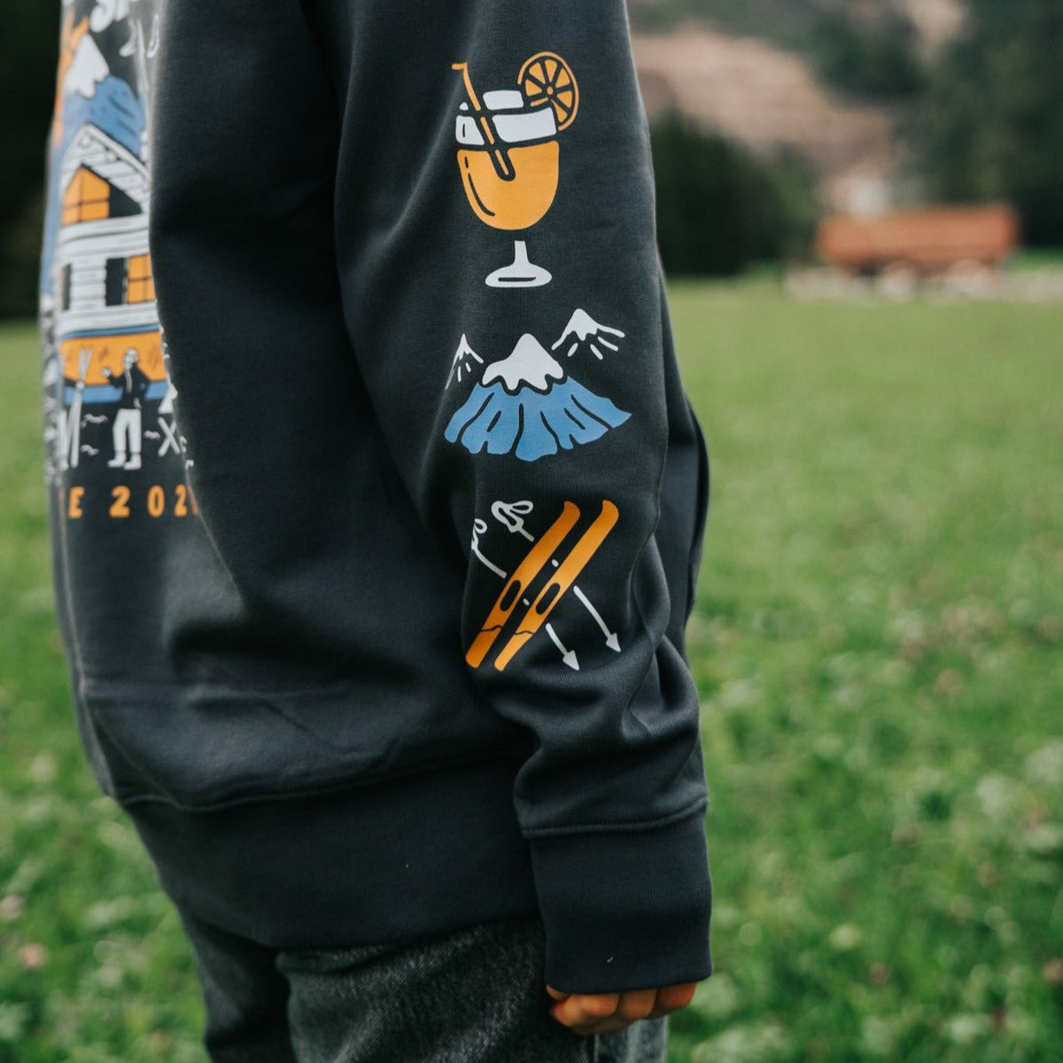 Organic "Aprés Ski Club" Hoodie – Stoked&Woke Clothing